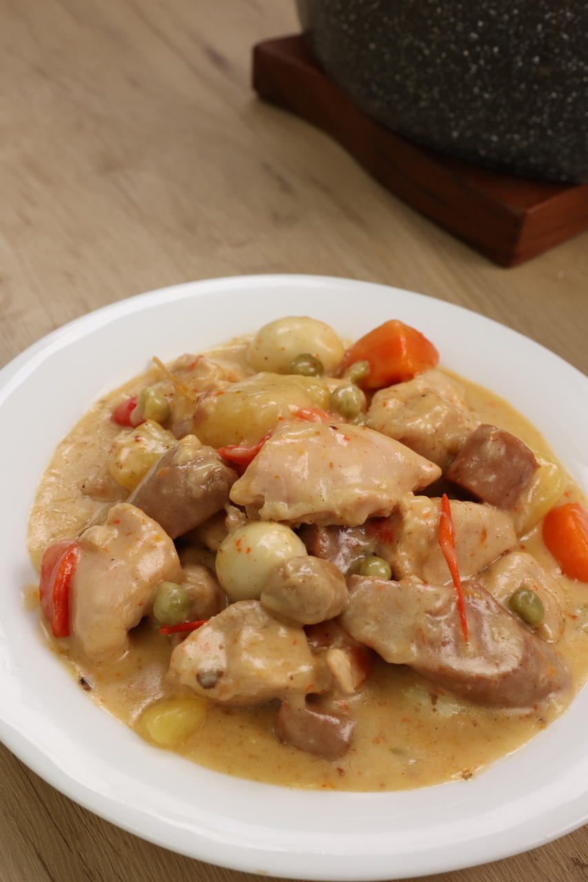 Creamy Chicken Pastel - Friend Cheap Menu